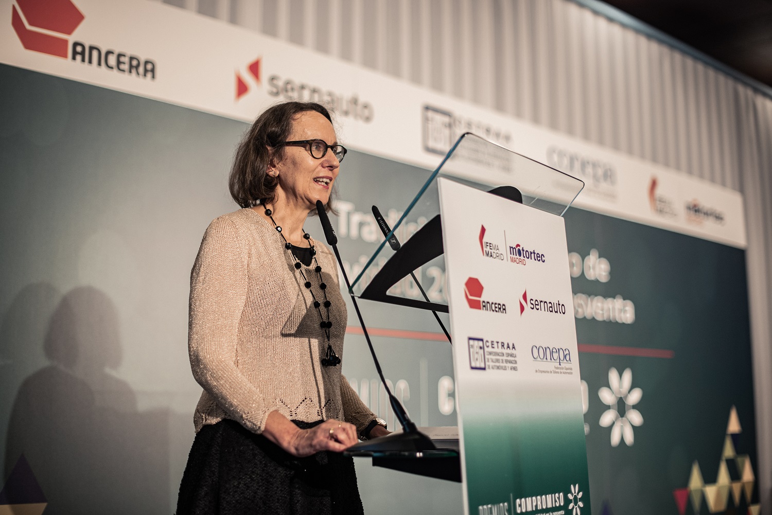 Nuria Alvarez y la Prensa Sectorial, reconocidos por los Premios ...