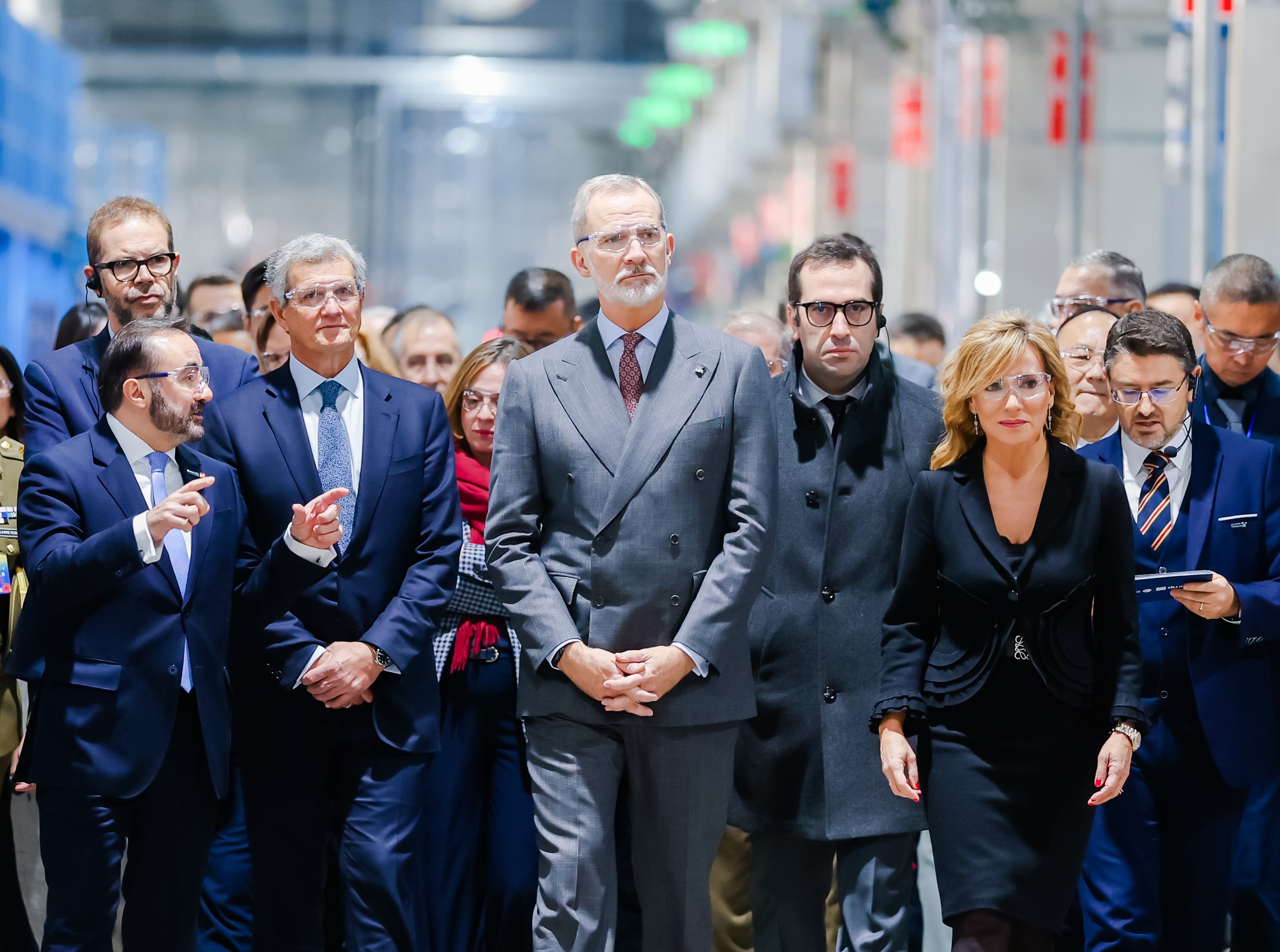 S.M. el Rey Felipe VI visita una fábrica de Gestamp en el marco de su ...